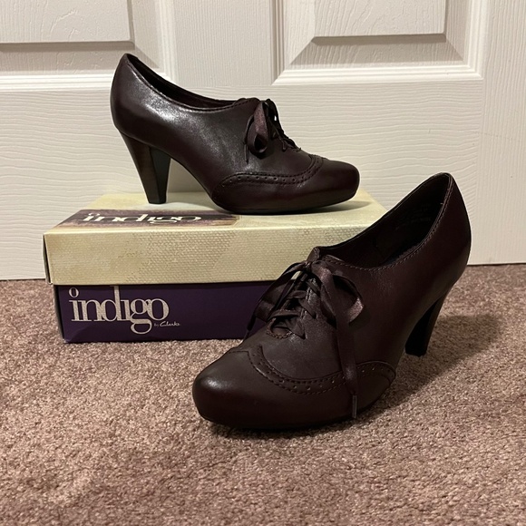 Clarks | Shoes | Indigo By Clarks Paddington Oxford Heels Womens Size ...